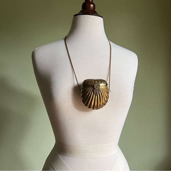 Vintage | Bags | Brass Clamshell Purse Antique Vintage Metal Evening ...